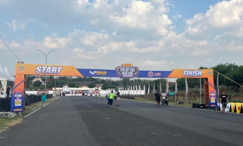 Sirkuit Mijen Semarang Menjadi Pusat Pertarungan Balap: LFN HP969 Road ...