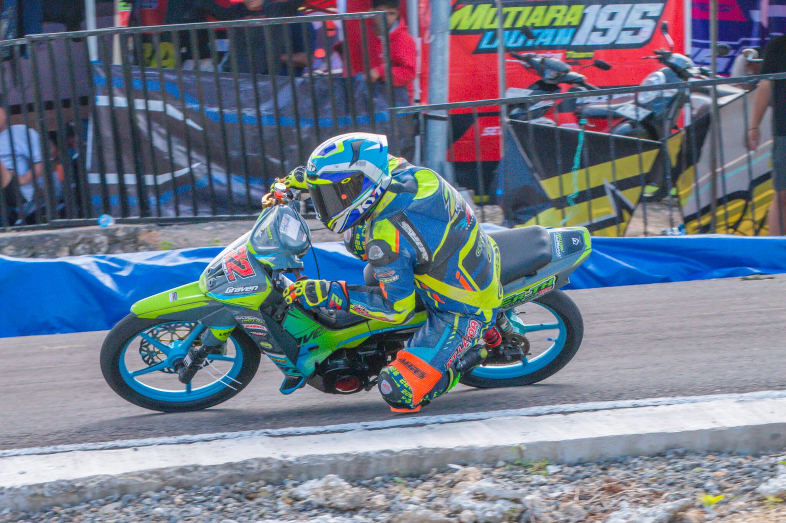 Drag Battle YCR 2025 Bulukumba Tambah Panas dengan Ban IRC, Aerox 155 ...